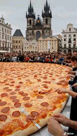 Biggest Pizza Contest in Italy: Giant Slices, Crazy Toppings, and ...